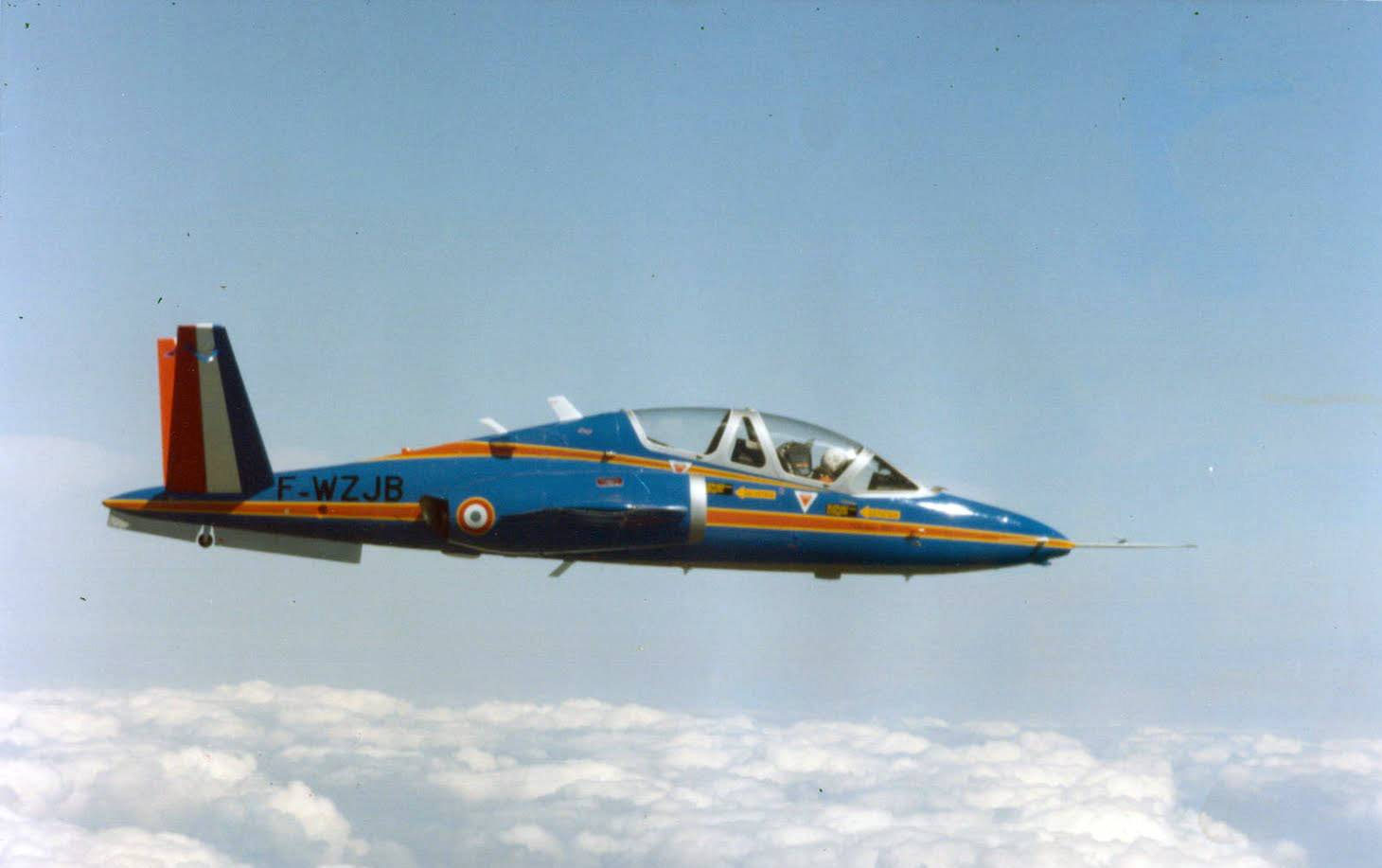nhungdoicanh: Aérospatiale Fouga 90