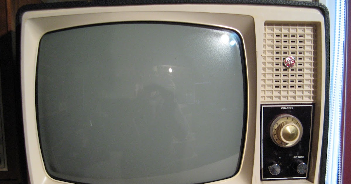NZ Vintage Television: Pye T25Y 16" Portable TV - Updated 24/5/2019