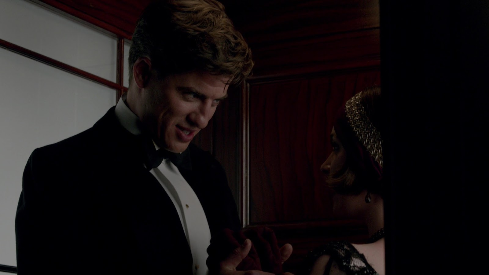 ausCAPS: Matt Barber shirtless in Downton Abbey 5-08 "Episode 8"