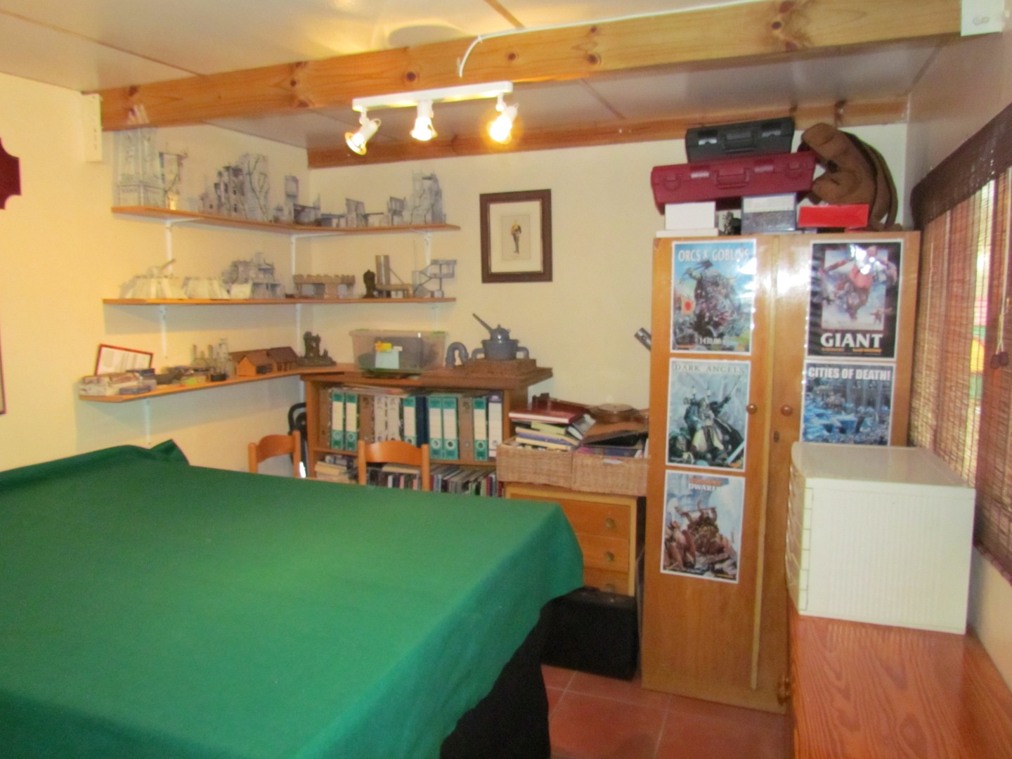 Cape Town Wargamer: Wargames Room DONE