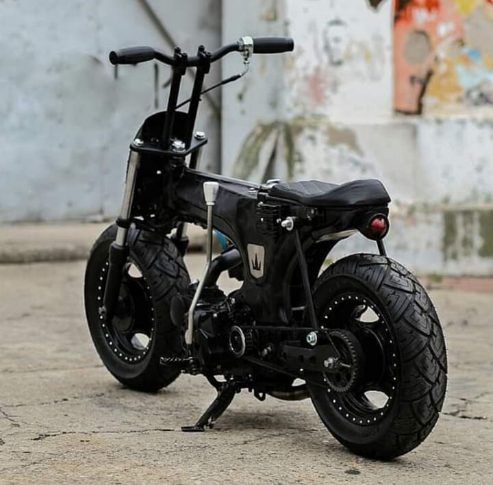 Custom Honda C90 This is Cool Flat - LAPAK MOBIL DAN MOTOR BEKAS