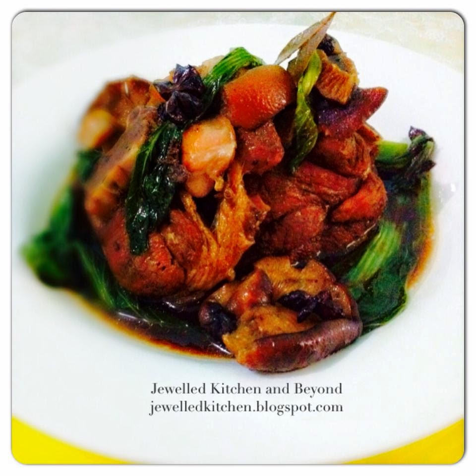 Pata Tim with Shitake Mushrooms