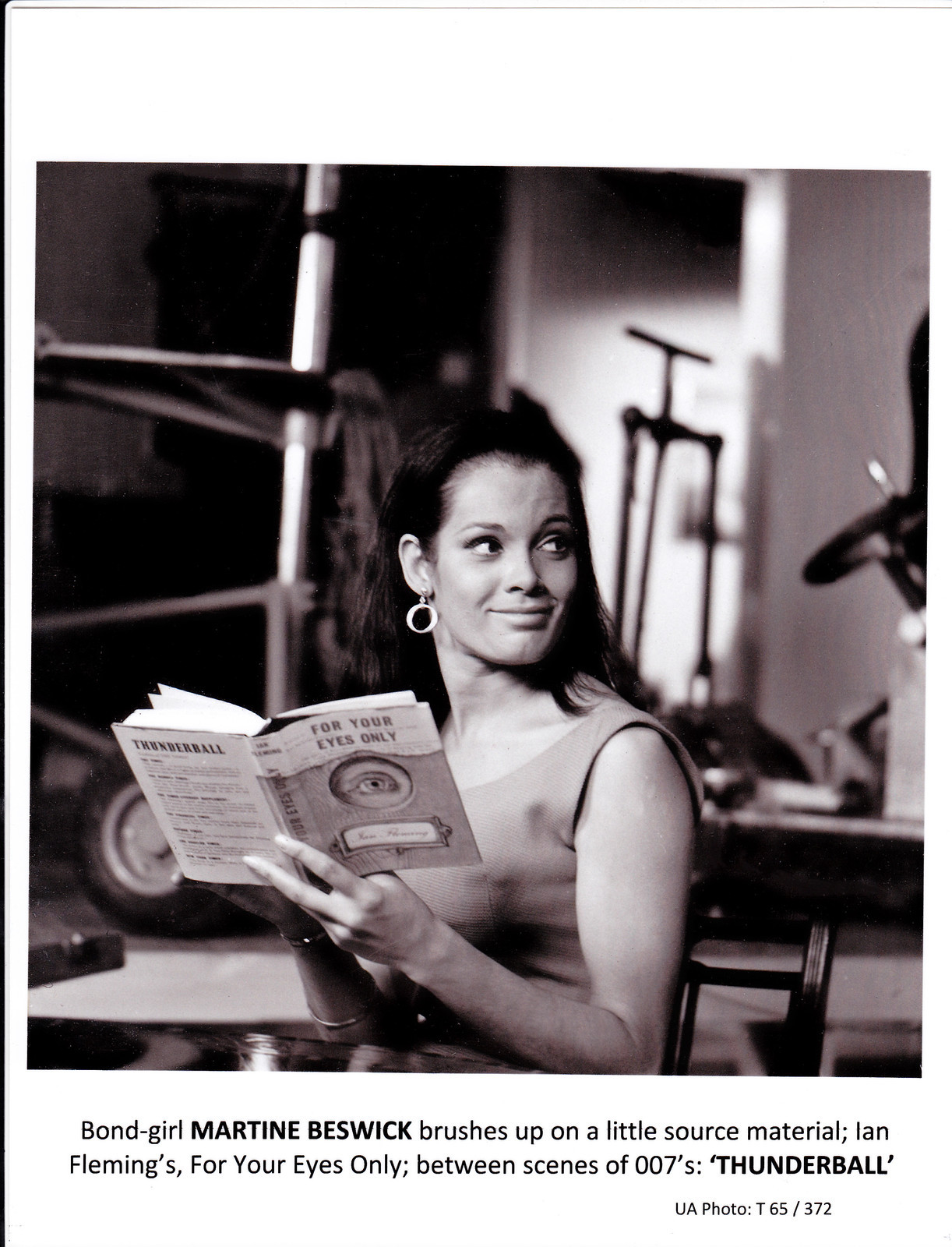 Publicity Photos of Bond Girl Martine Beswick as Paula Caplan in ...