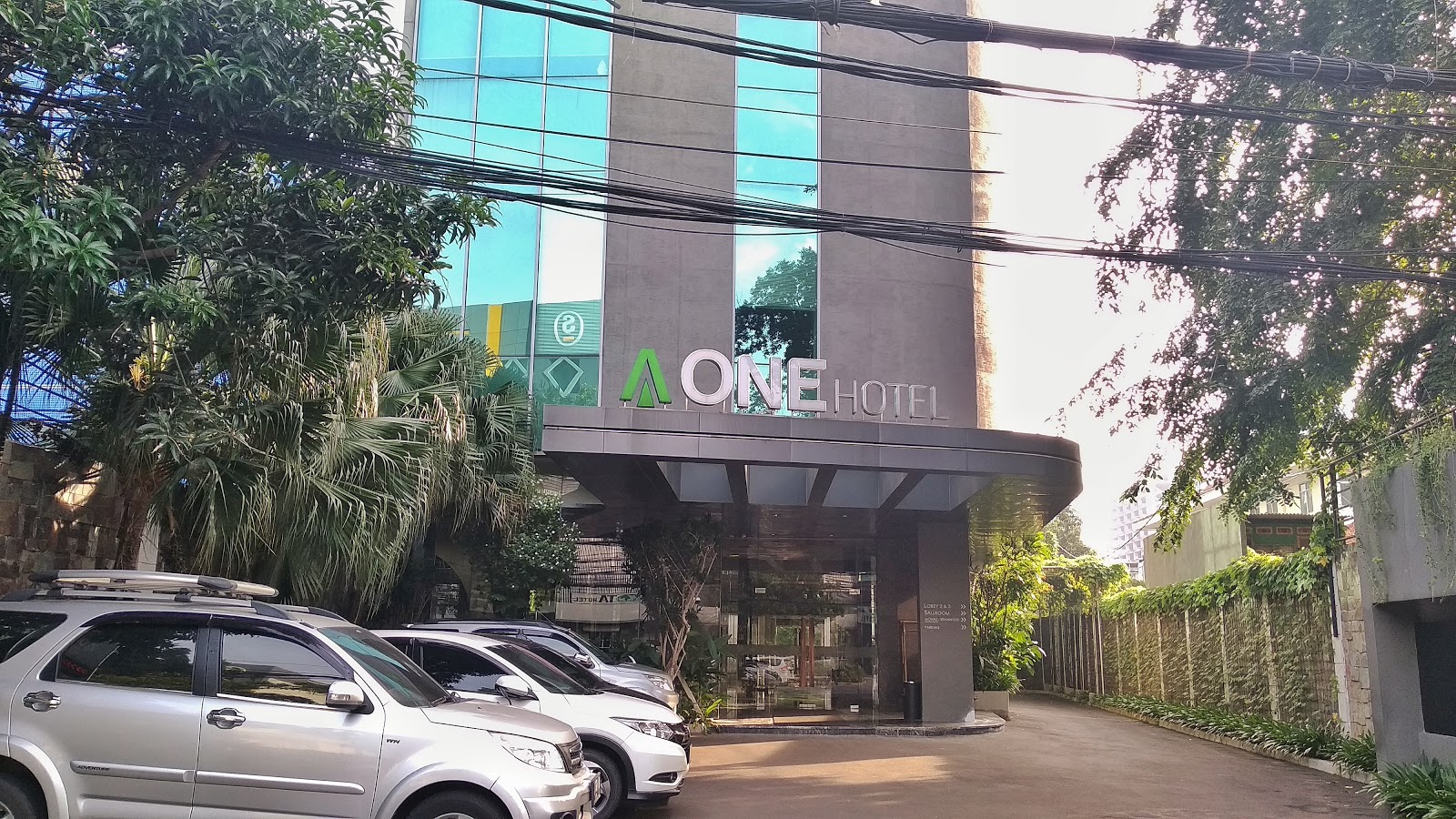 AONE Hotel Jakarta - TRAVELER JAKARTA