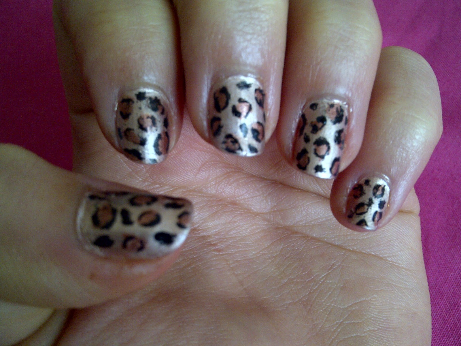 Meg's Boutique: NOTD-How to get leopard print nails