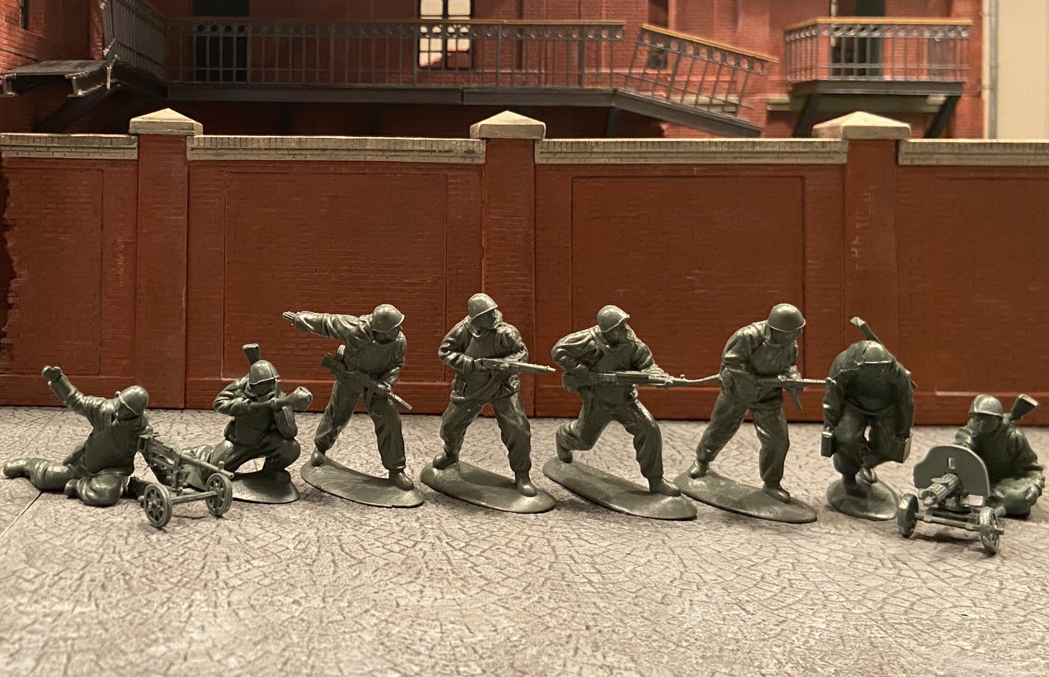 WWII Plastic Toy Soldiers: Introducing the Soviet Assault Engineers