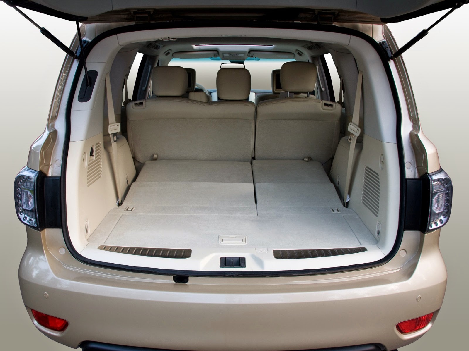 #9 Nissan Patrol – Great looks, more luxury - Jeep Cars 007