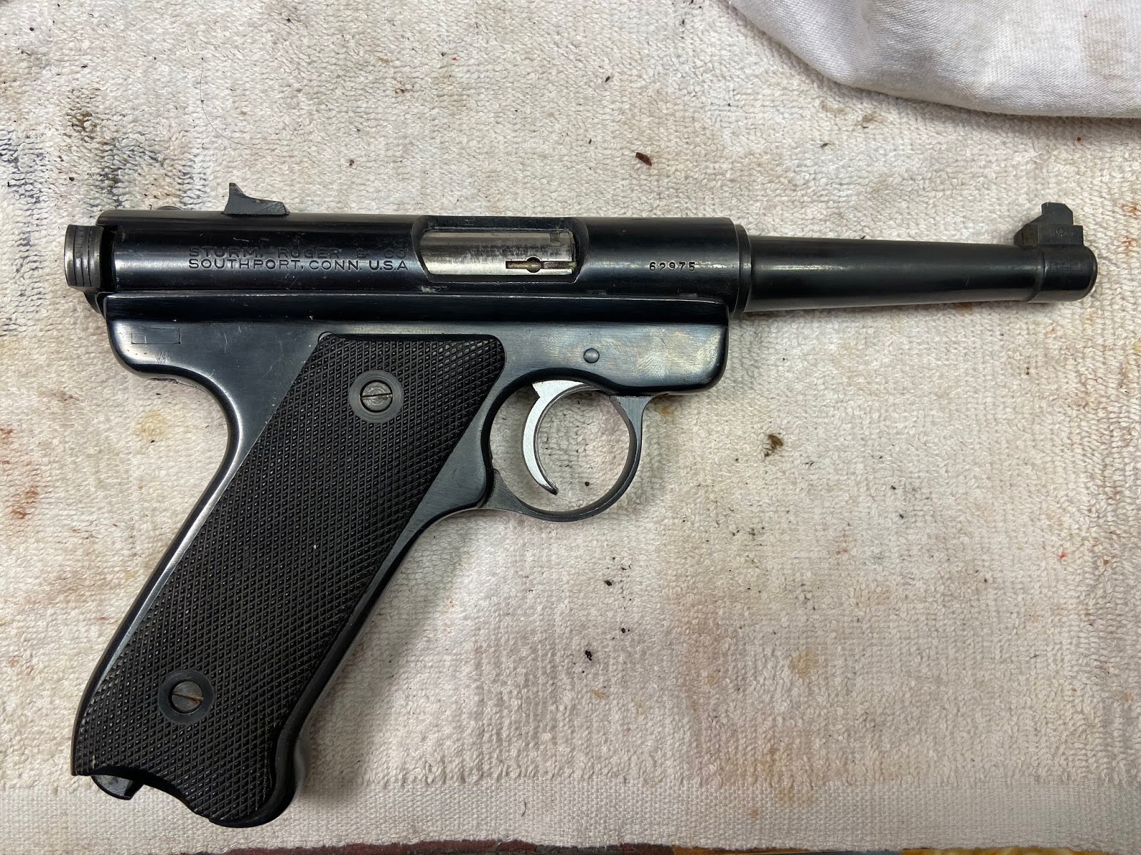 TINCANBANDIT's Gunsmithing: Cleaning up an old Ruger Standard Pistol