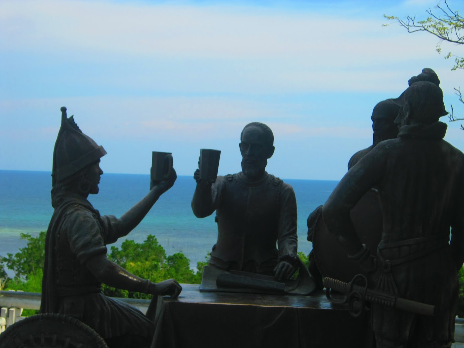 Day Tour Bohol Part 3: Loboc Floating Restaurant, Blood Compact Site