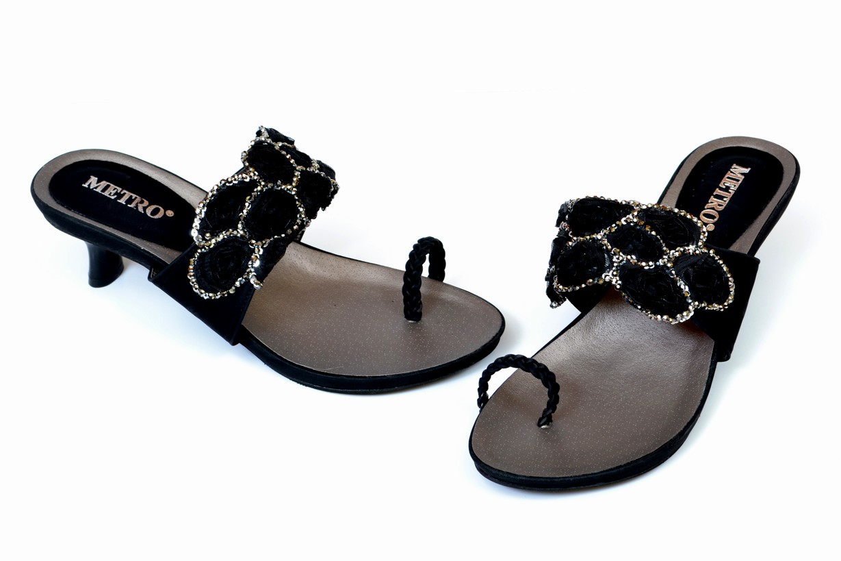 Metro Shoes Collection 2013 For Ladies | Metro Footwear Eid ...