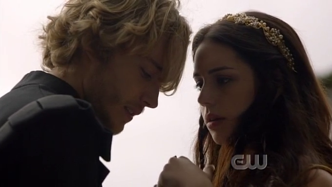 Reign - Episode 1.04 - Hearts And Minds - Preview