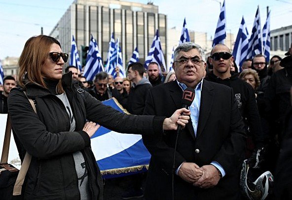 atheofobos2: ΟΙ ΑΝΤΙΦΑΣΕΙΣ ΤΟΥ ΜΙΚΗ ΚΑΙ ΤΟ ΠΡΟΣΚΗΝΙΟ