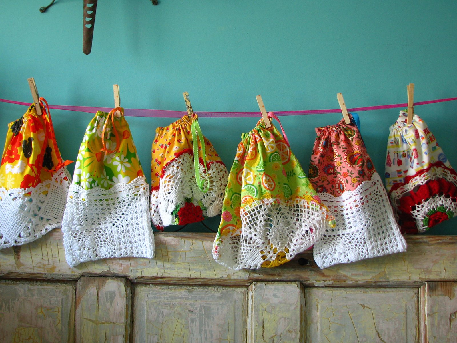 Dilly Doily Bag Tutorial ~ DIY Tutorial Ideas!