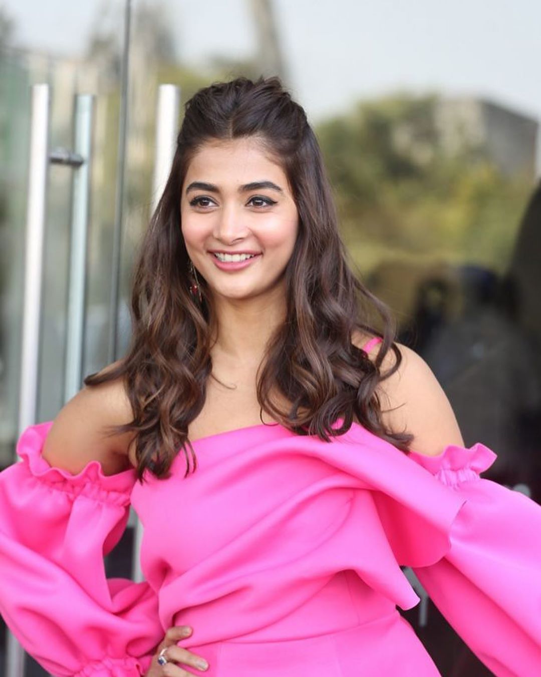 [15+] HD Wallpaper Images of Pooje Hegde