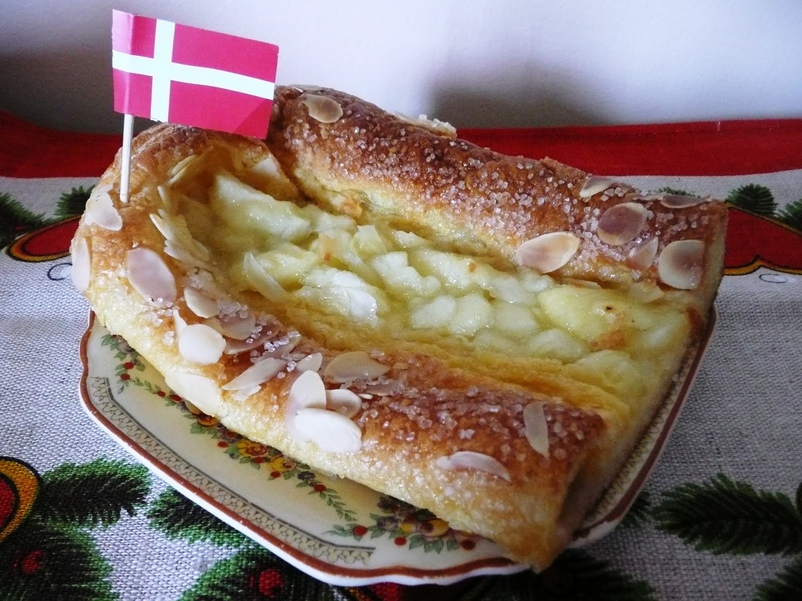 Mimi's Cake Tour: Danish Pastry Shop