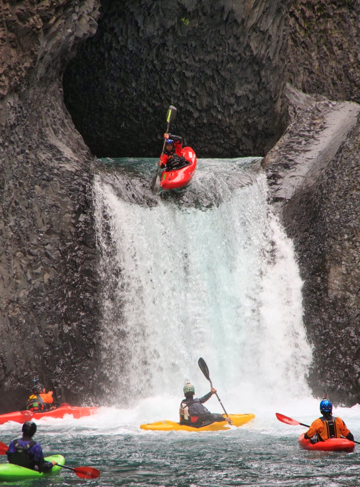Eneko Yarza Kayak: 1.Comienza la aventura CHILE-na con el Río Claro
