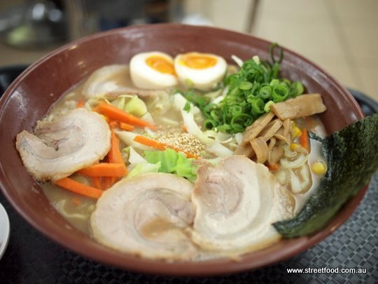B-Kyu: Gumshara Japanese Ramen ~ Eating World - Chinatown