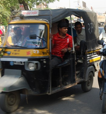 Short Memorable Stories: Auto rickshaws in Gurgaon
