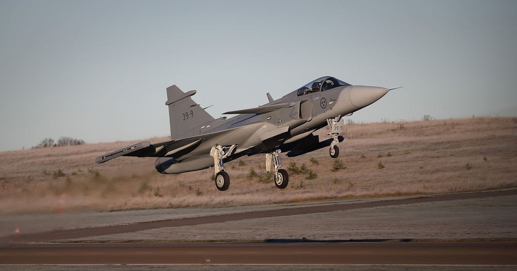 SECOND GRIPEN E TEST AIRCRAFT TAKES FLIGHT - Blog Before Flight ...