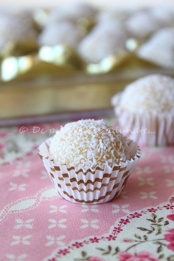 De prin lume adunate...: Bomboane Brigadeiros cu nuca de cocos si mango ...