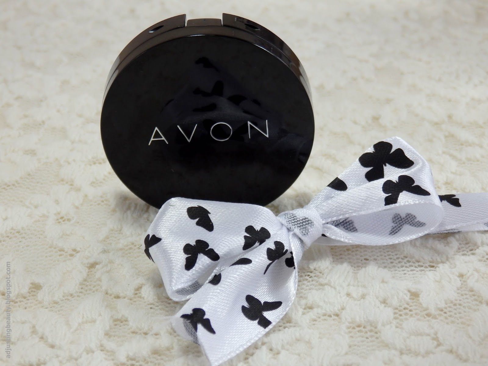 Review: Avon Ideal Flawless Cream Concealer (Fair) - Adjusting Beauty