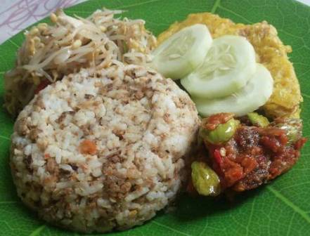 Nasi tutug oncom
