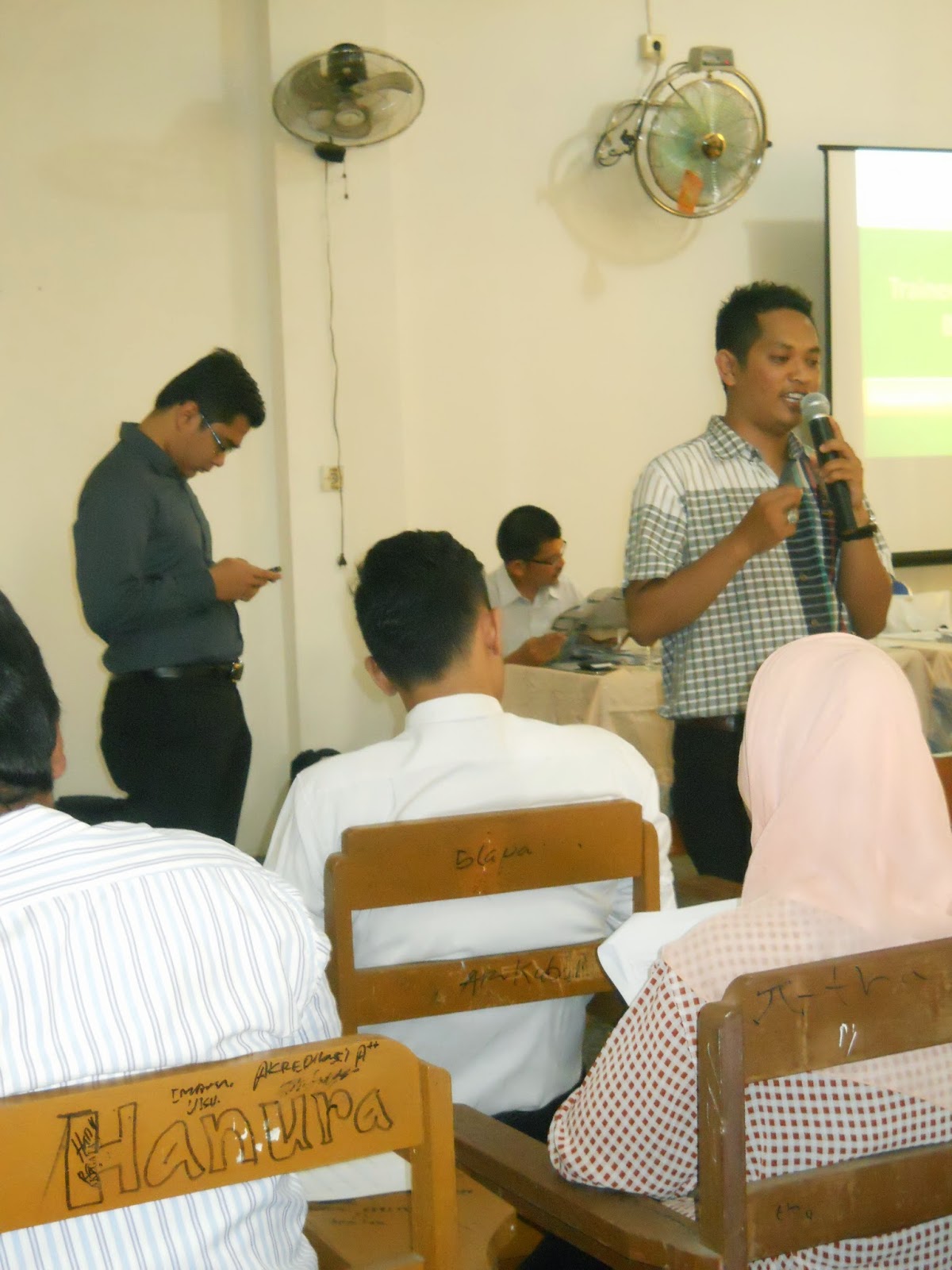 Pusat Pengembangan Kewirausaan Ketenagakerjaan: Perekrutan PT. Darmex ...