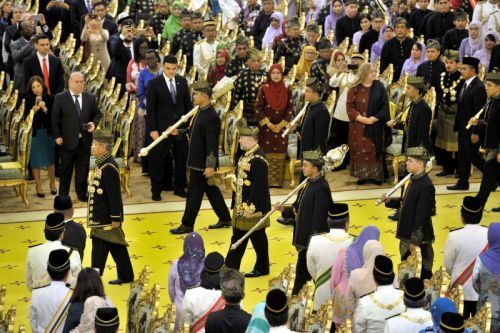 KOLEKSI BERITA DAN VIDEO PARTI PAS : RAJA DAN RAKYAT BERPISAH TIADA ...