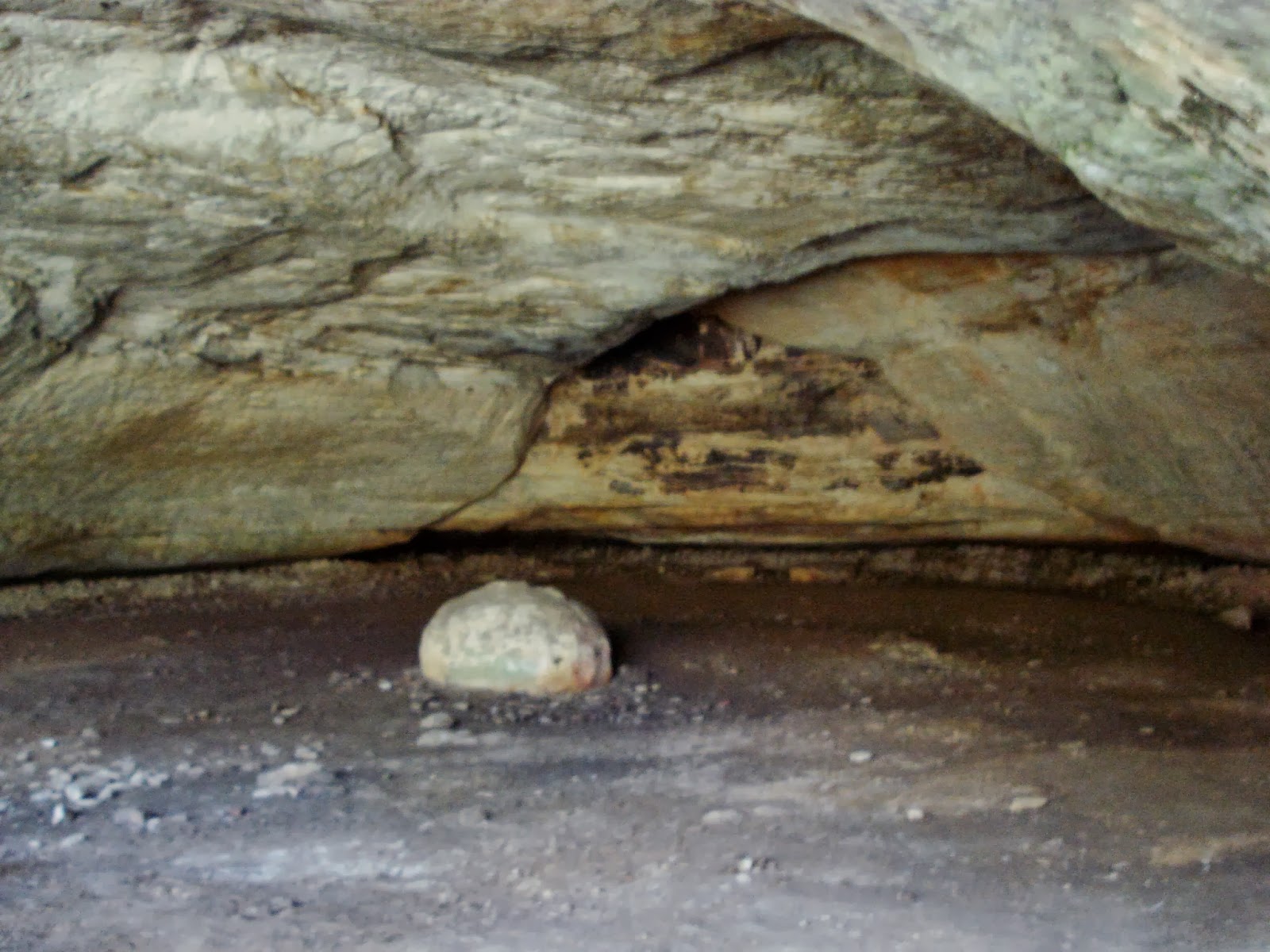Experiencing Illinois: Sand Cave - Shawnee National Forest