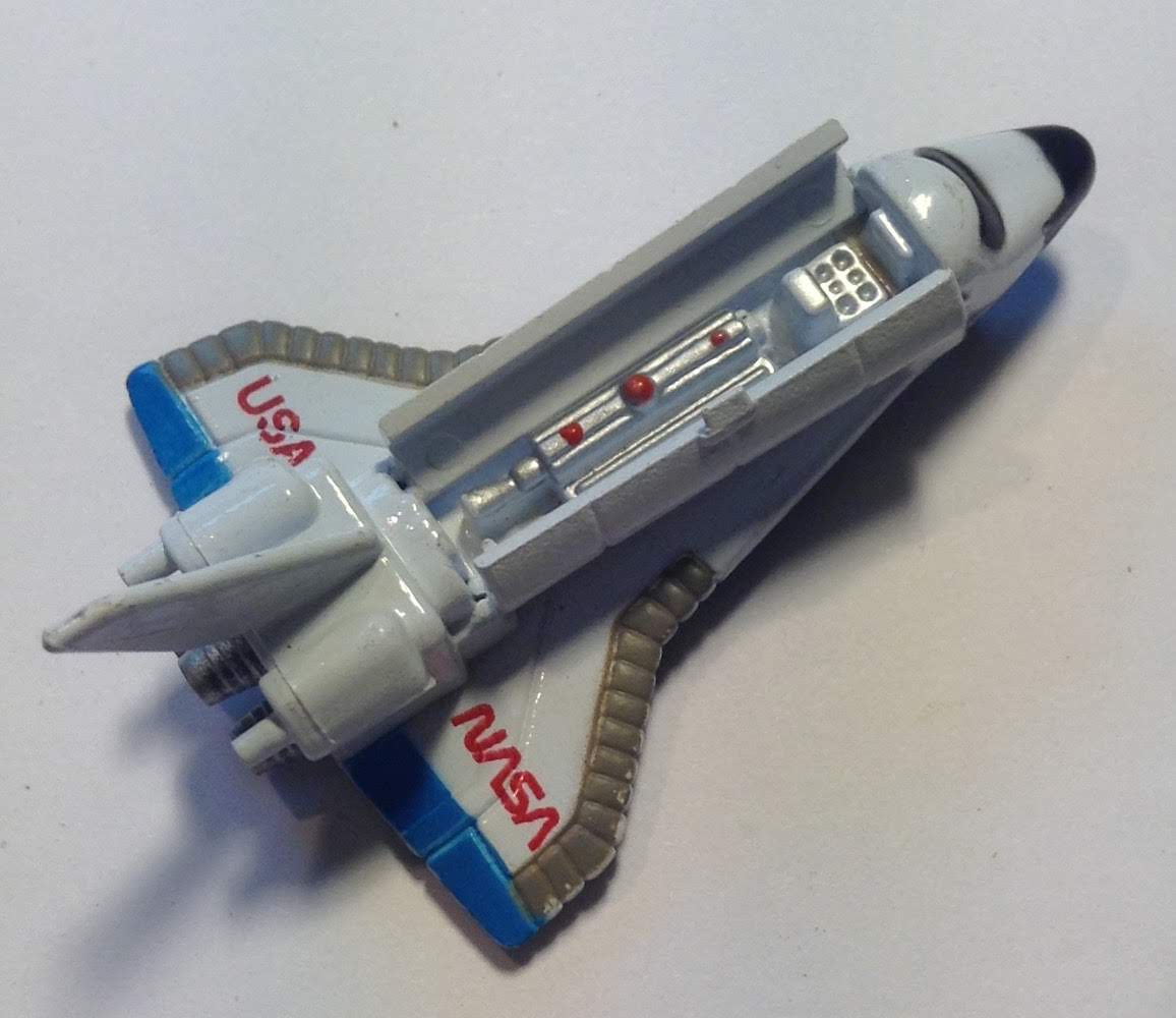 Micro Action Space Shuttle Launch Set