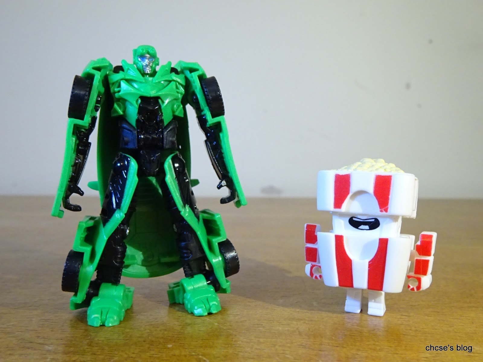 ChCse's blog: Toy Review: Transformers BotBots Cackle Corn (Series 3)