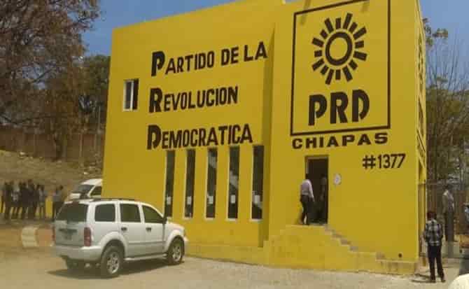 VIDEO: Arrastran por la calle a alcalde del PRD en Chiapas por ...