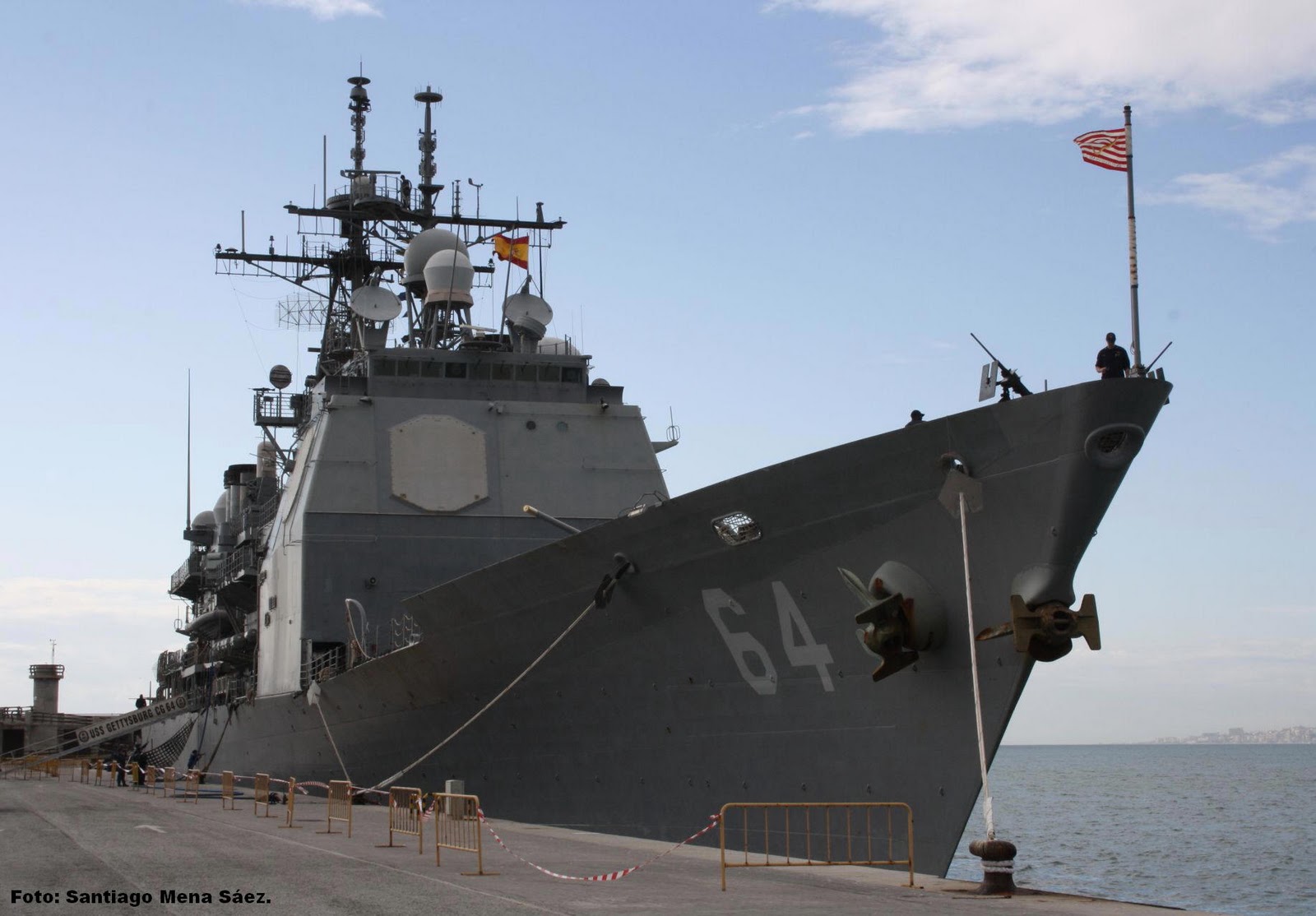 Barcos en Málaga: El CG-64 USS Gettysburg visita Málaga.