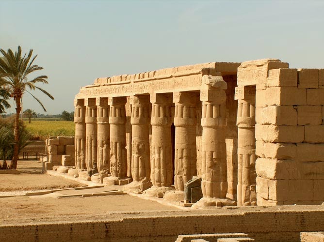 TEMPLOS y CONSTRUCCIONES: TEMPLOS EGIPCIOS