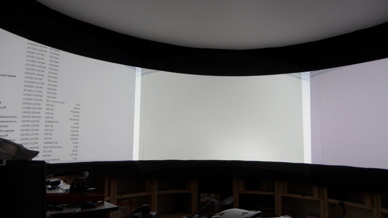 ElephantAir 737 Flight Simulator: Projectors