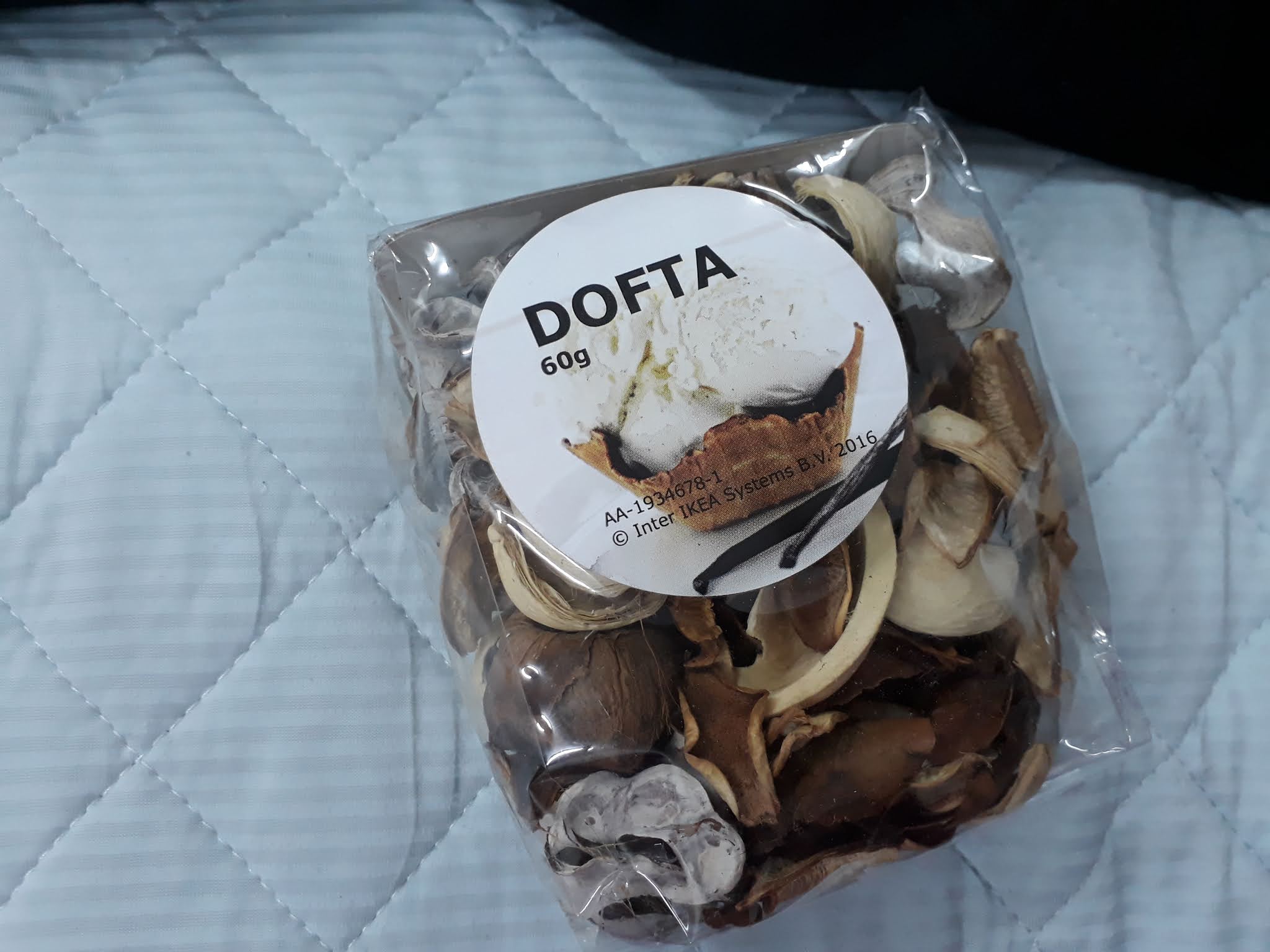 Review Ikea Products : DOFTA AIR FRESHENER & BEER GLASS & LENNART DRAWER