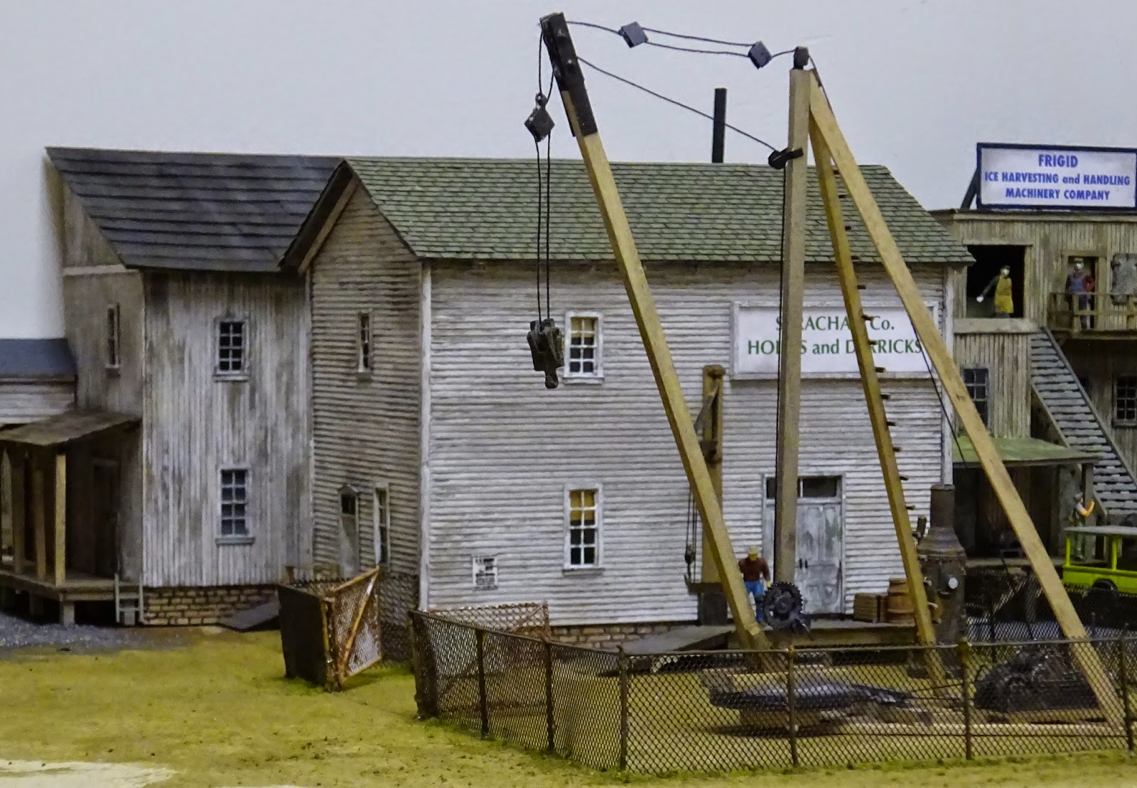 Model Railroad Minutiae: Stiff Leg Derrick for assembly yard