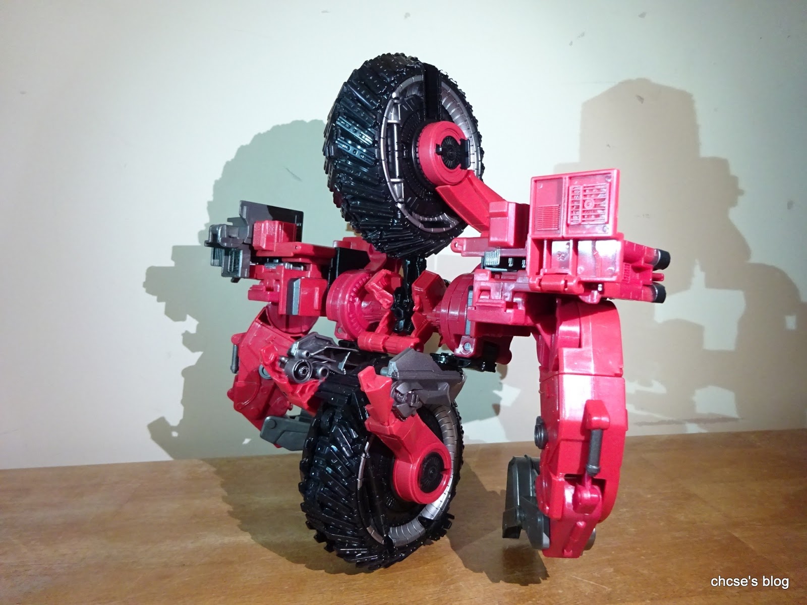 ChCse's blog: Toy Review: Transformers Generations Studio Series ...