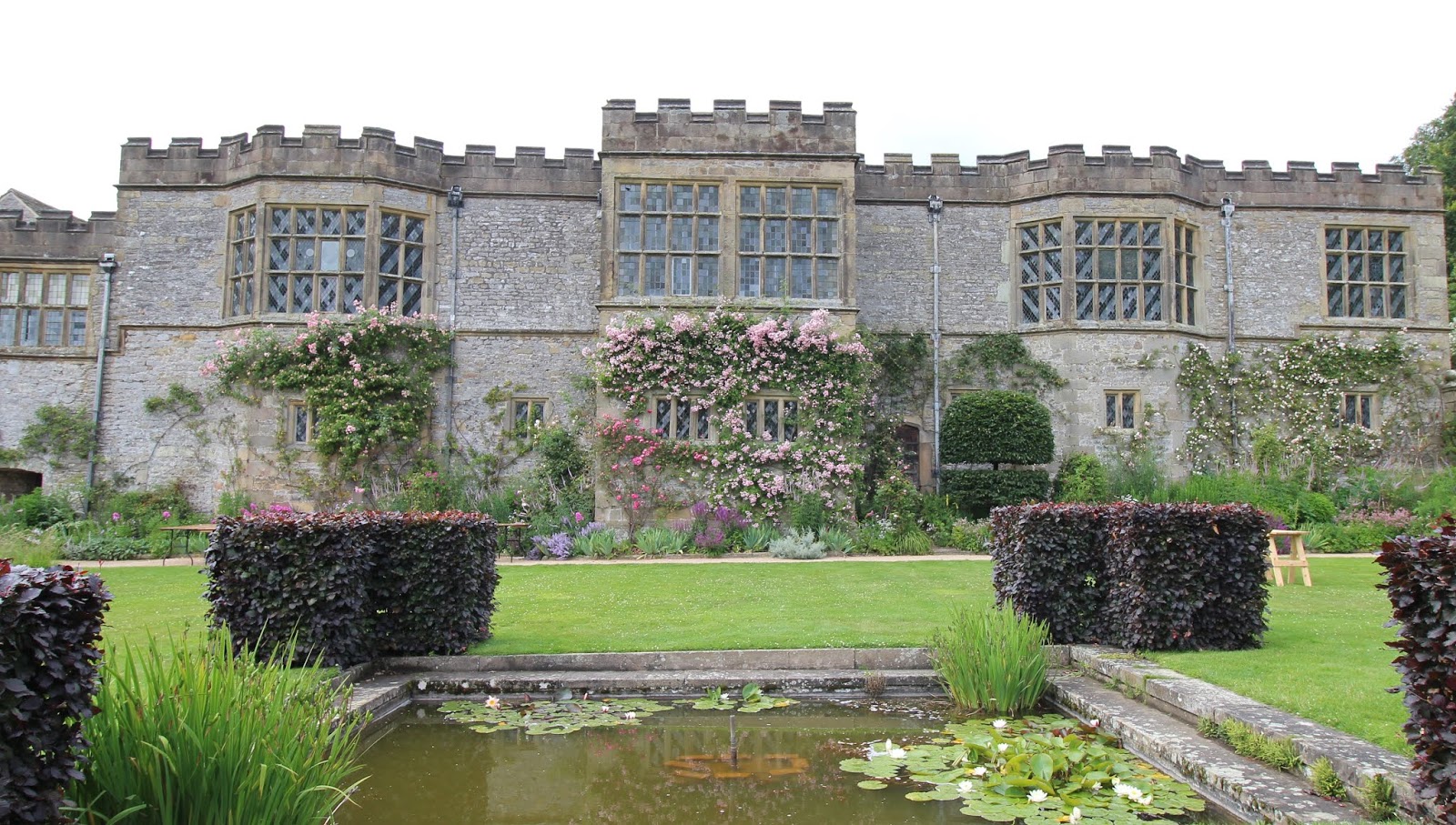 HADDON HALL GARDENS DESIGNED BY ARNE MAYNARD
