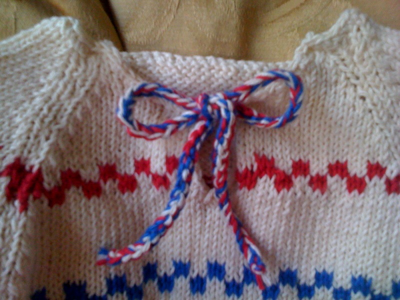 GARNFRÖKEN: FO - Pytteliten pippitröja