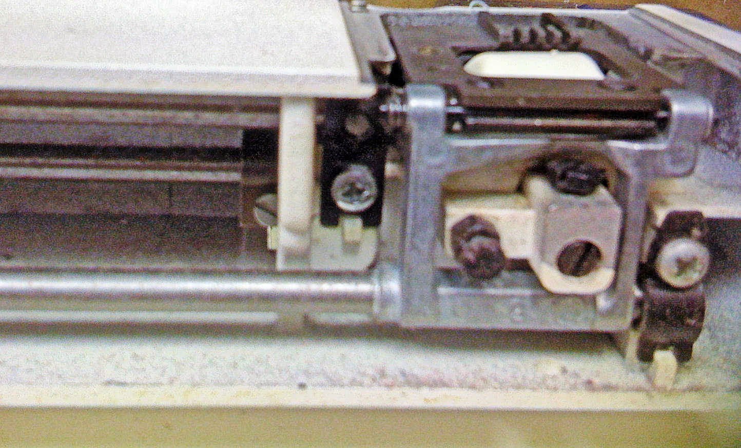 Sewing Machine Repair: Viking 620 Repair