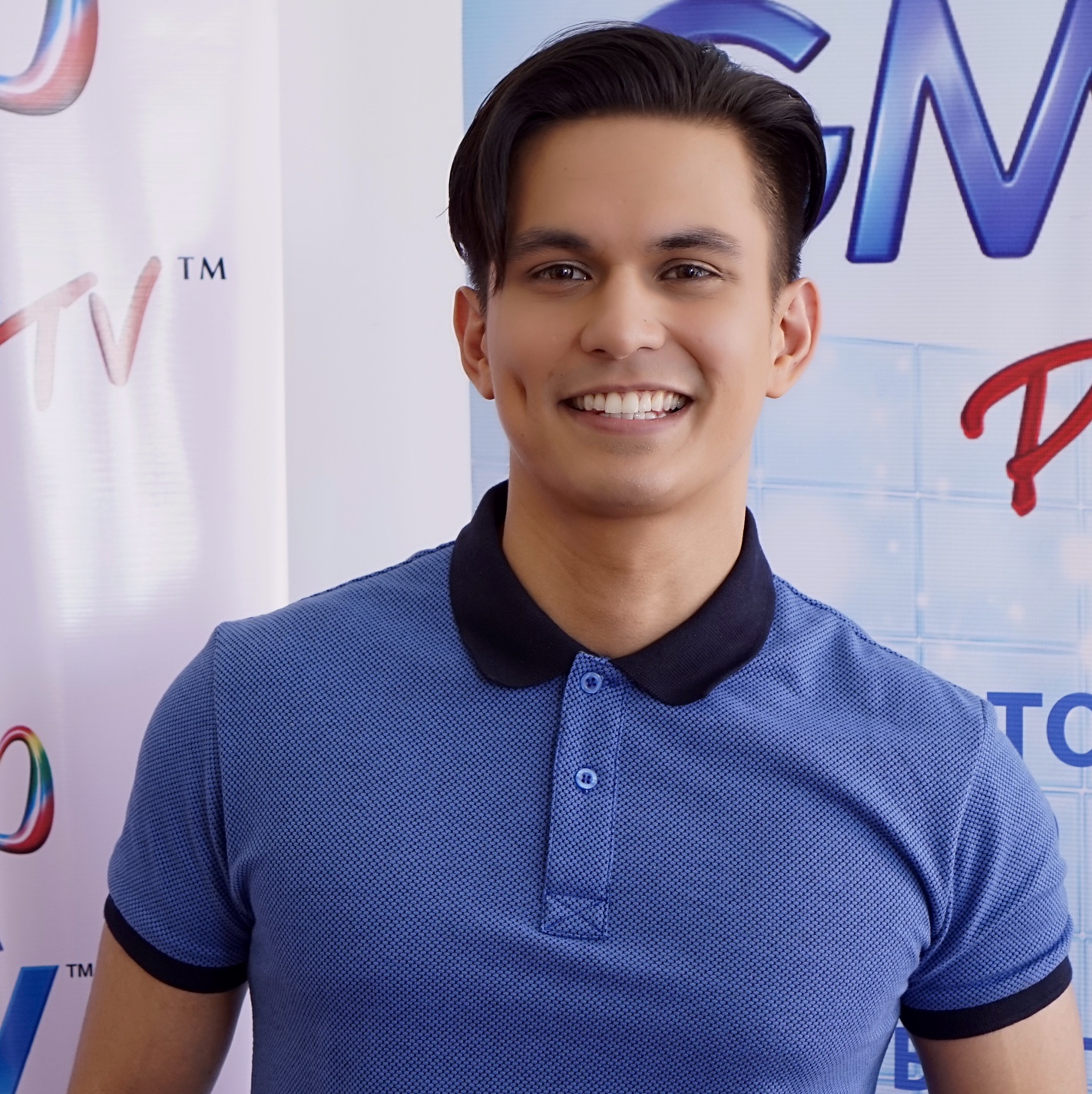 Balitang New York : Photos | Tom Rodriguez Meets the Press in New York City