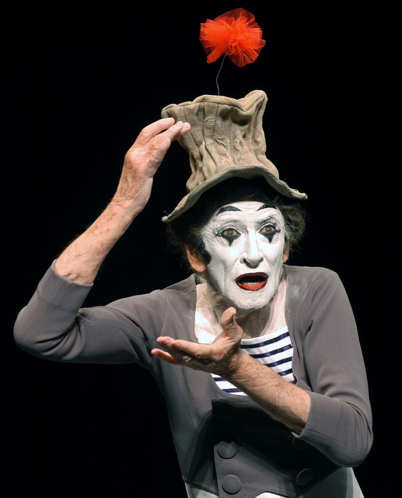 Núcleo Les Amis: Marcel Marceau: Bip