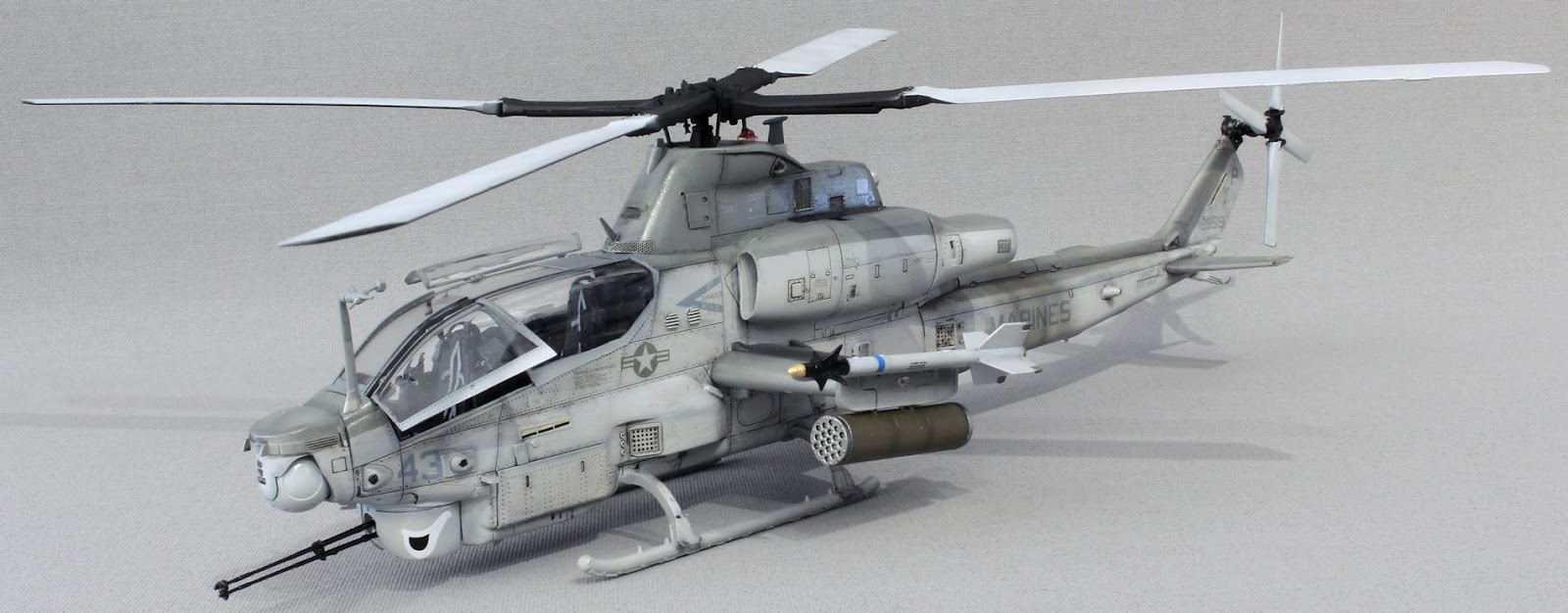 The Modelling News: Guillaume builds the 1/48th scale AH-1Z from ...
