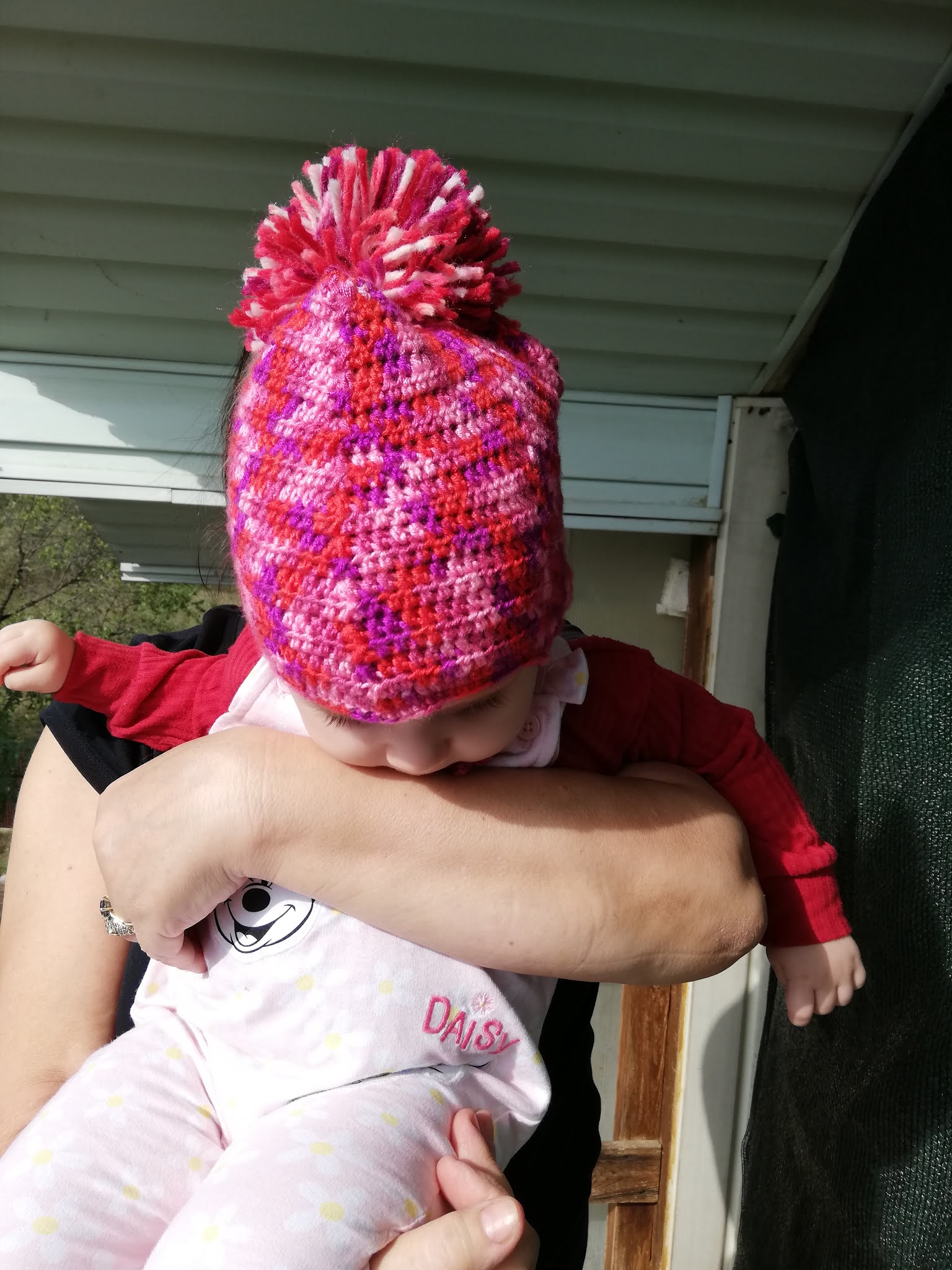 margele si accesorii crosetate: Caciulita cu colt - ideala pentru ...