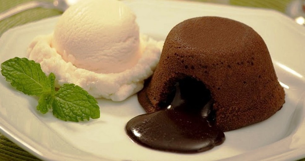 Receitas Básicas : Receita de Petit gâteau de liquidificador