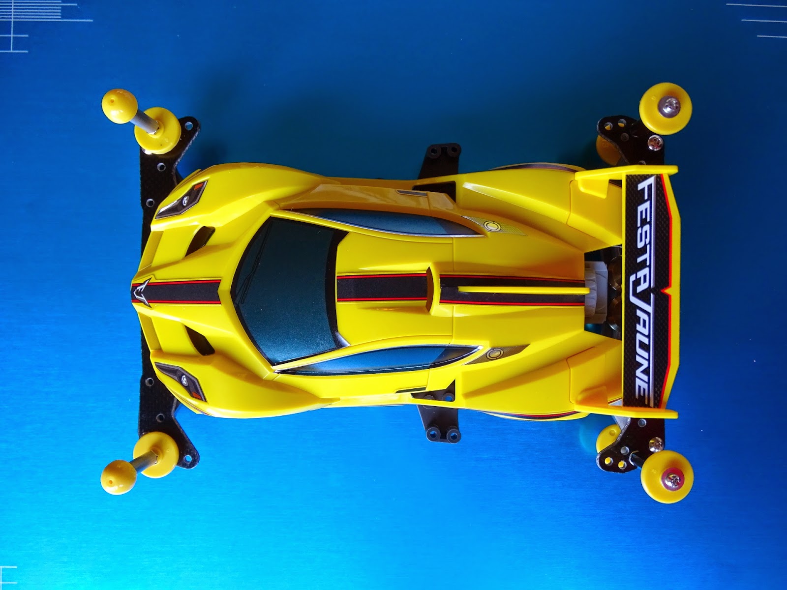 Tamiya Mini 4WD MA chassis Festa Jaune Build and Review | The RC Racer