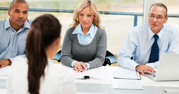 Pentingnya eye contact ketika interview kerja - Firsel