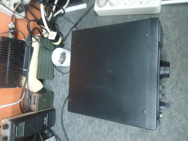 OBIN RADIO: ICOM IC 77 SOLD OUT