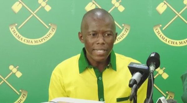 CCM IMEWATEUA MAKATIBU WAPYA WA MIKOA NA WILAYA - Habari Switch